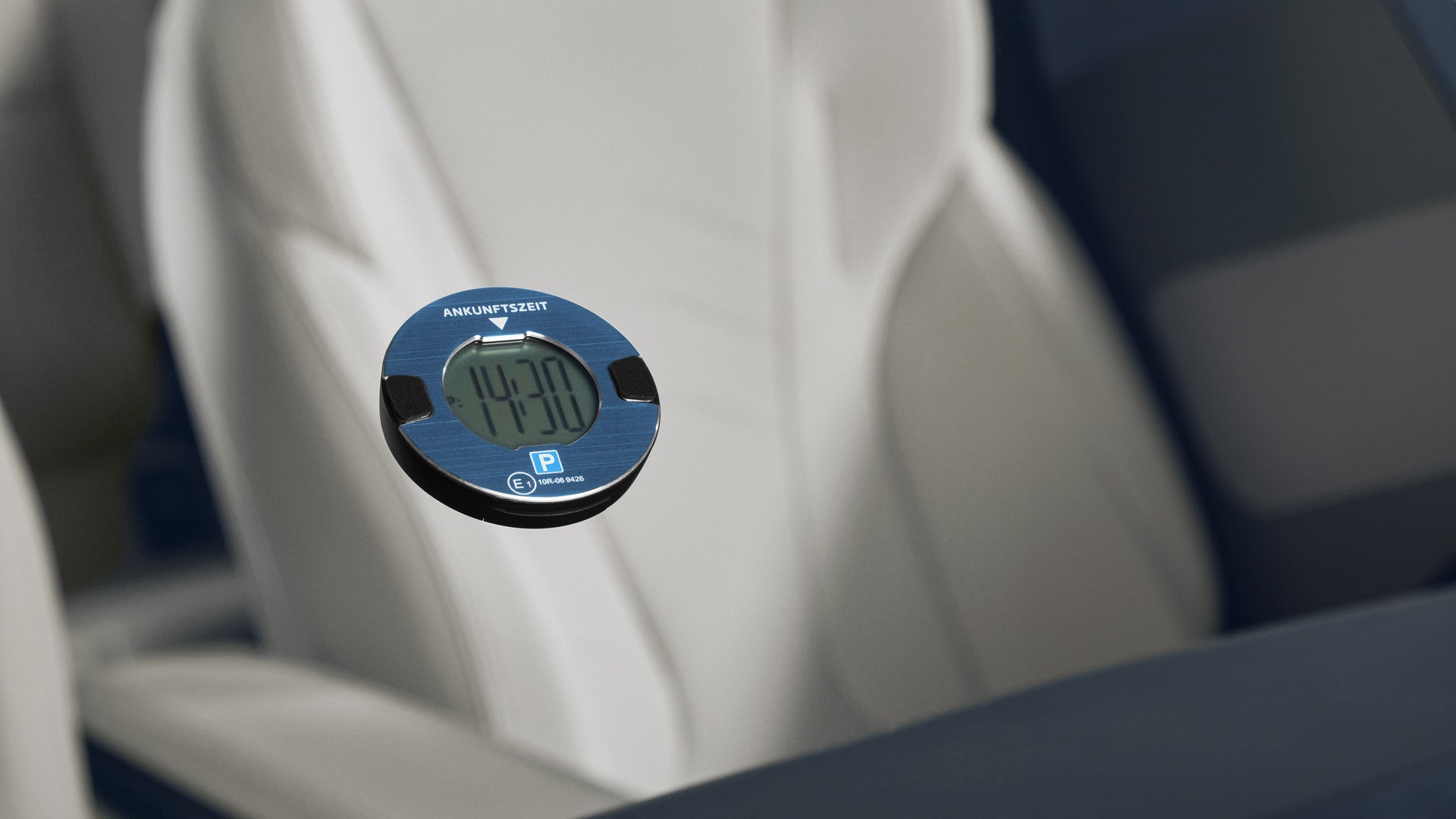 P-DISC NO1 - Automatically sets your parking time